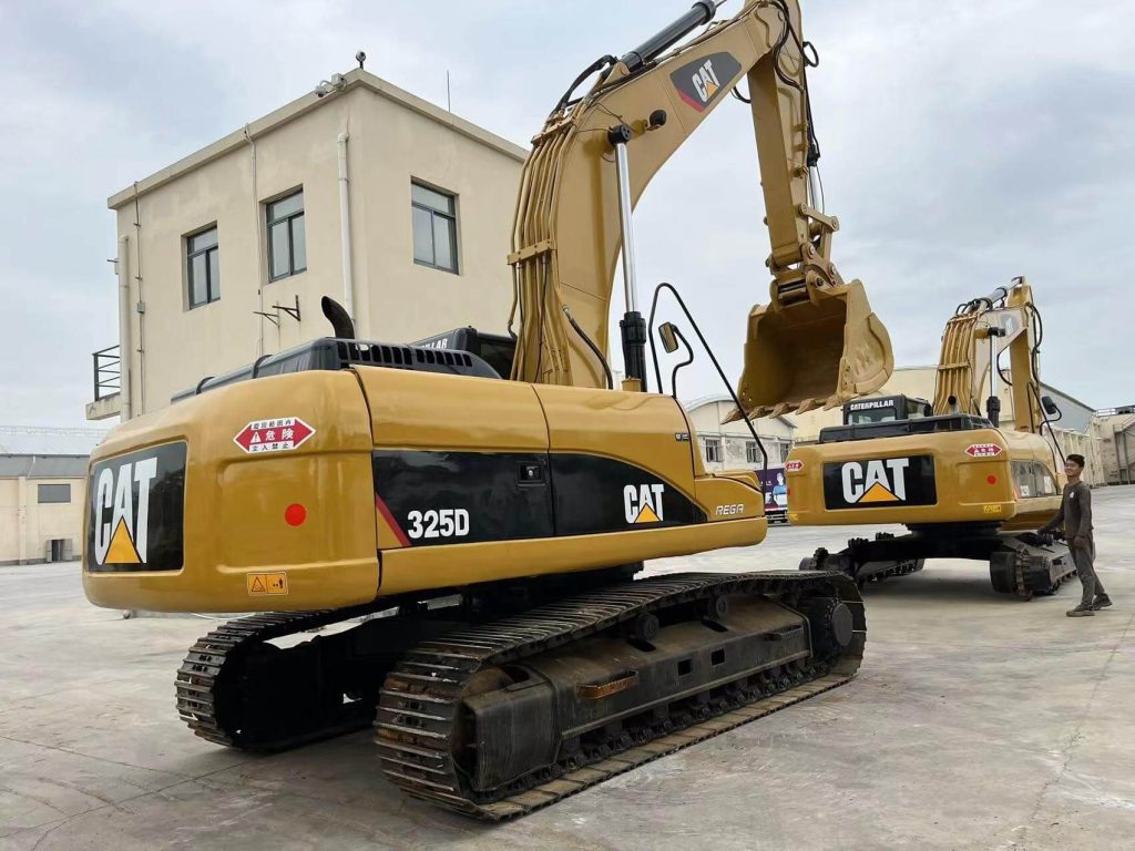 2015 CATERPILLAR 325DL – Shanghai steady